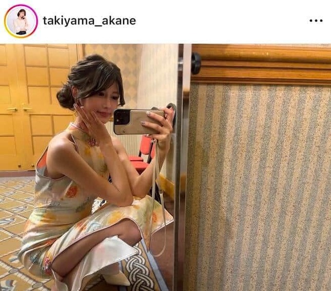 「最強に美しいです」元NMB48の30歳ABEMAアナ ギリギリ大胆スリットのチャイナ服姿が女神: J-CAST ニュース【全文表示】