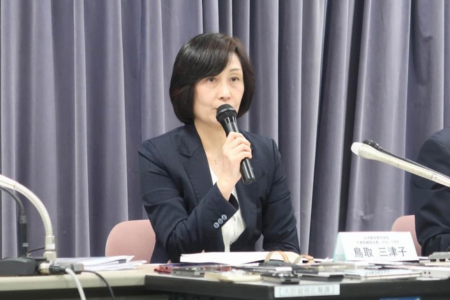 日航ジャンボ機事故めぐる「自衛隊撃墜」説、国会で「陰謀説」と対策訴え 当事者JALの見解と対応は: J-CAST ニュース【全文表示】