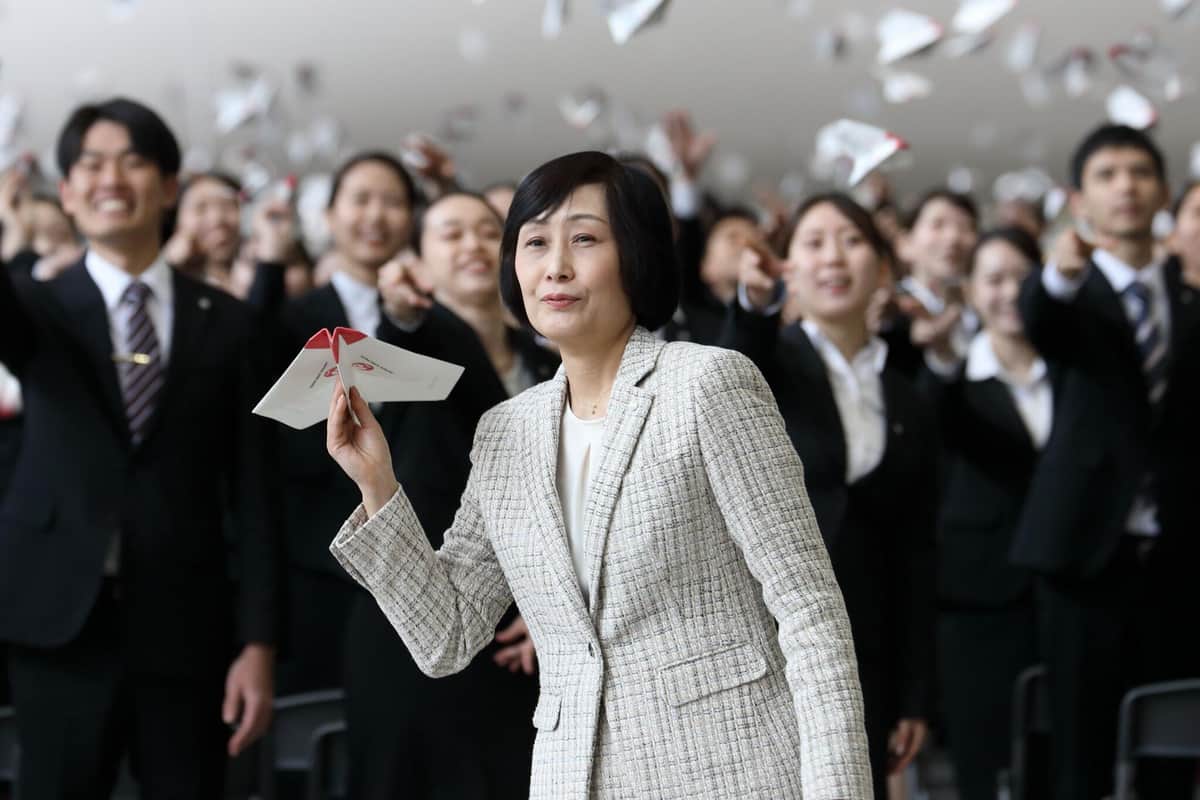 JAL入社式「ドジャースユニの大谷翔平」が「激レア」映像になった事情 翌日に「ANA」からの発表が...: J-CAST ニュース