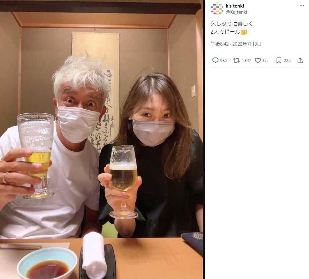 「globe」KEIKO（51）、ミニスカ姿で...マーク・パンサーと2ショット 「スタイルすごっ！」「美人すぎる」: J-CAST ニュース