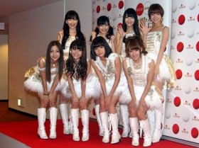 「年に100人ずつ増えている」？ AKB48が紅白「210人ステージ」: J-CAST ニュース【全文表示】