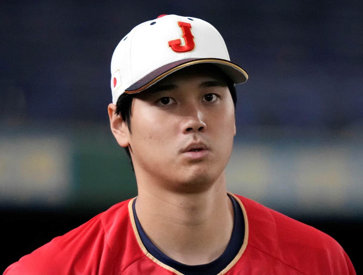 大谷翔平が岡本和真の後ろから...インタビュー中のイタズラにSNS爆笑 「仲良いなw」「こういうとこ好き」: J-CAST ニュース【全文表示】