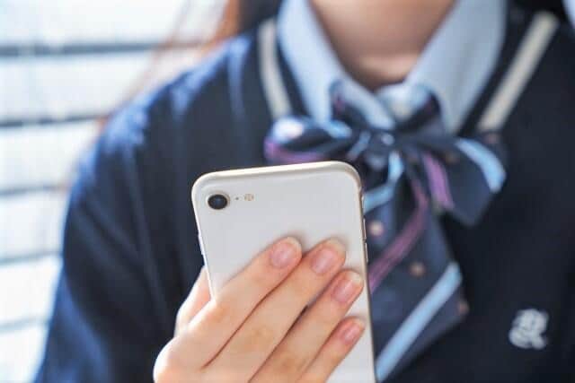 中学生の3人に2人、SNSでつながり広げる...実際に会った子も1割 落し穴は？親ができることは？: J-CAST ニュース【全文表示】