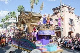 小森純「アゲアゲで楽しかった」、10周年のUSJでハロウィーンイベント始まる: J-CAST トレンド【全文表示】